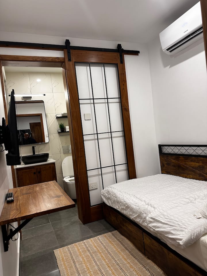 An Oasis In The Peninsula. Studio+ac+wifi - 다르에스살람