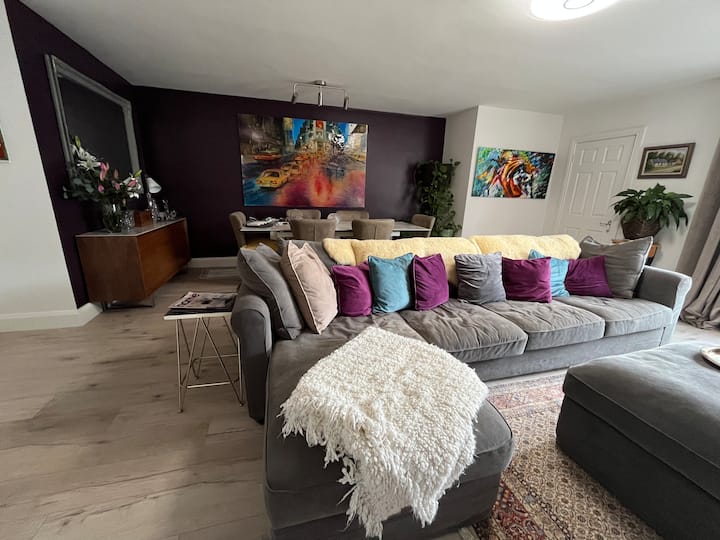 Stylish Two Bed Townhouse - Drogheda