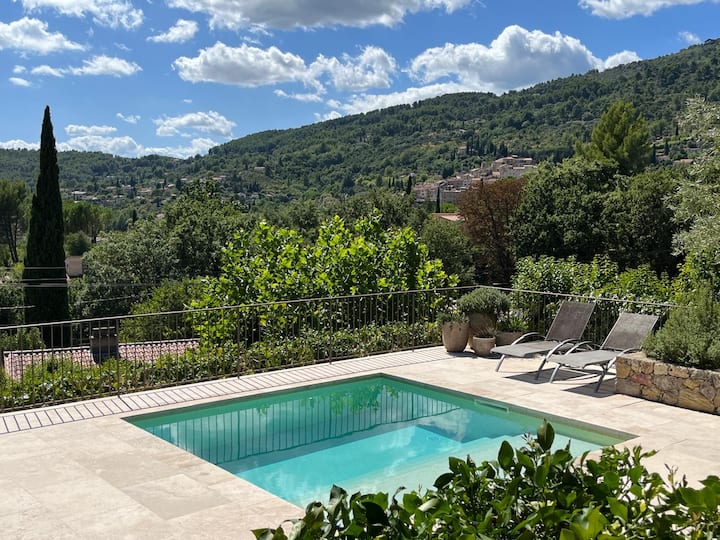 Charmant Vakantiehuis Met Zwembad Voor 6 Pers - Fayence