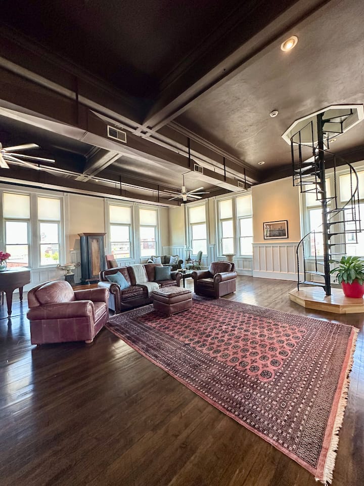 Historic Penthouse In The Heart Of Downtown - New Bedford, MA