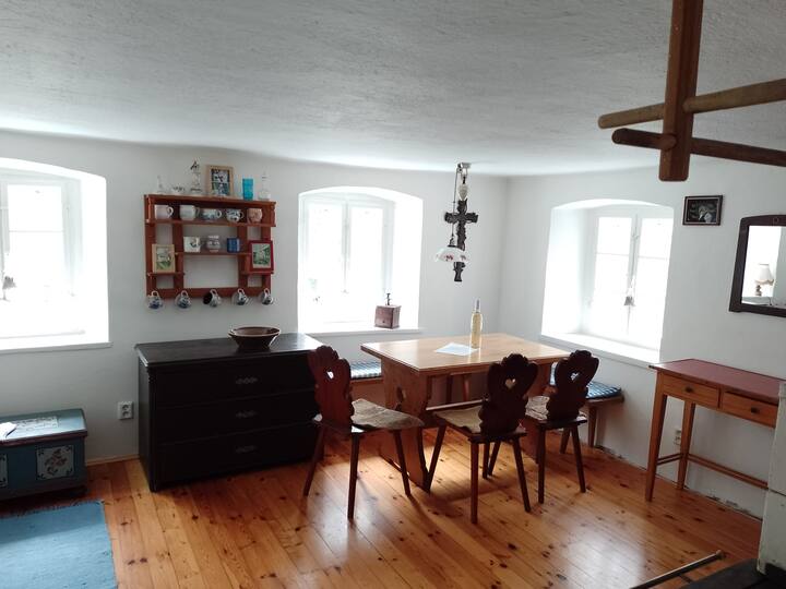 Charming Cottage From 1844 With Cozy Tiled Stove - Czech Republic