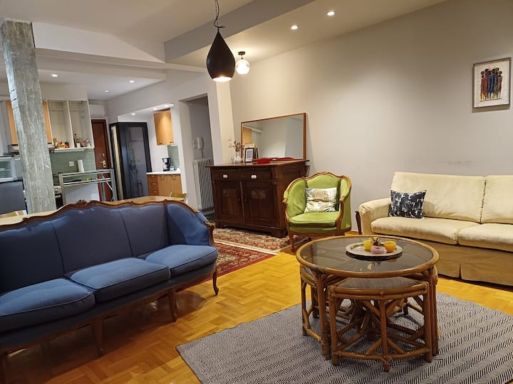 Three Bedroom Flat Next To The City Center - Thessaloniki