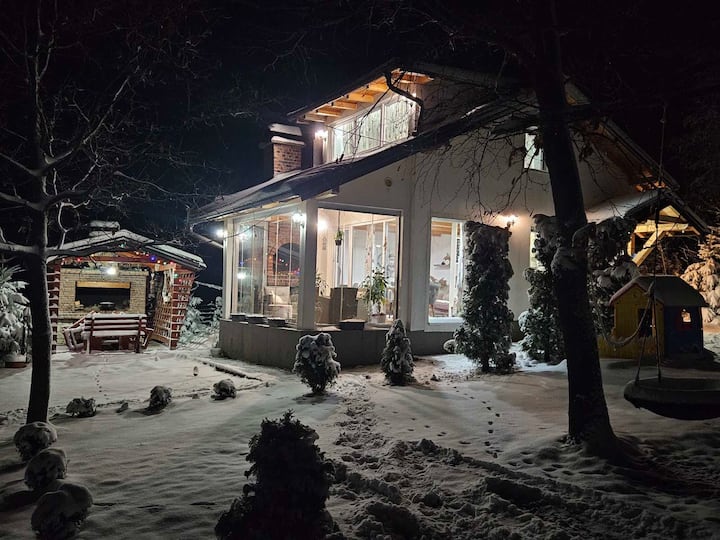 Mountain House Brutusi 18
Bjelasnica/trnovo Bih - Bosnien und Herzegowina