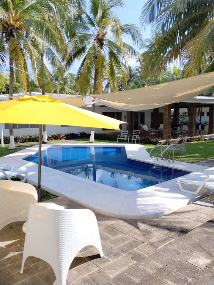 Cangrejera La Misión - El Salvador