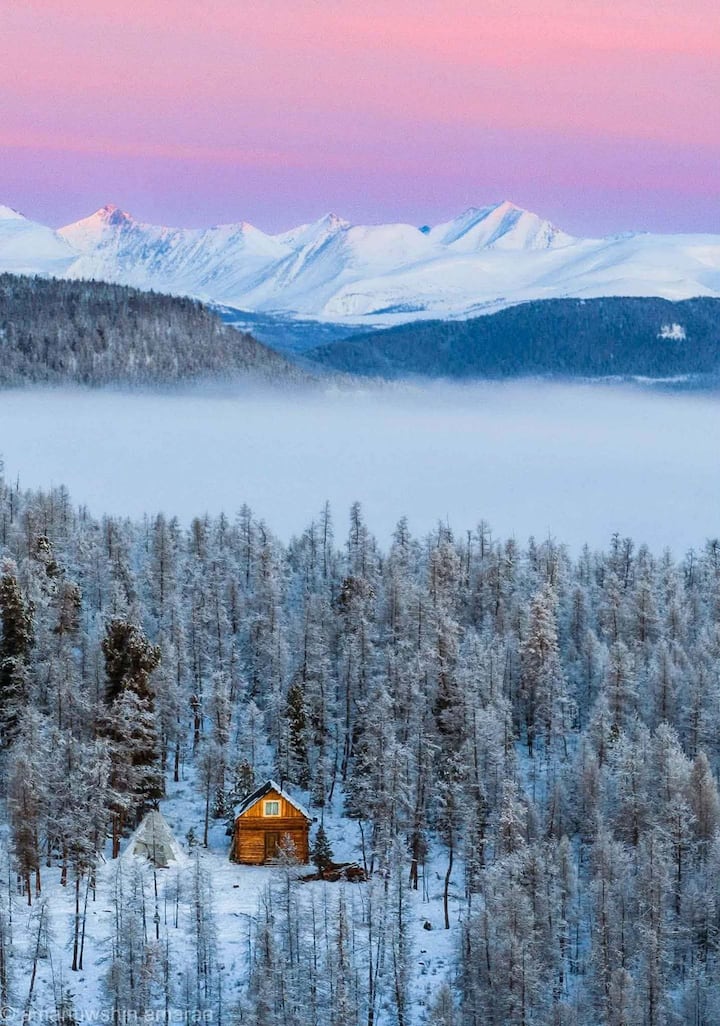 Authentic Taiga Reindeer Winter Camp Experience - Mongolie