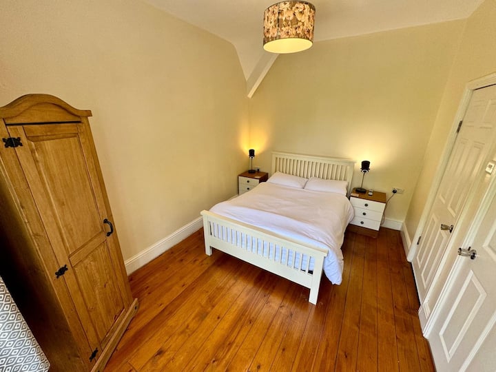 Abbasis Double Room With En Suite - No.2 - Betws-y-Coed