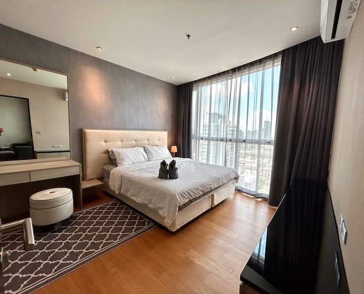 Amazing Spacious Bangkok Executive Accommodation - Bangkok