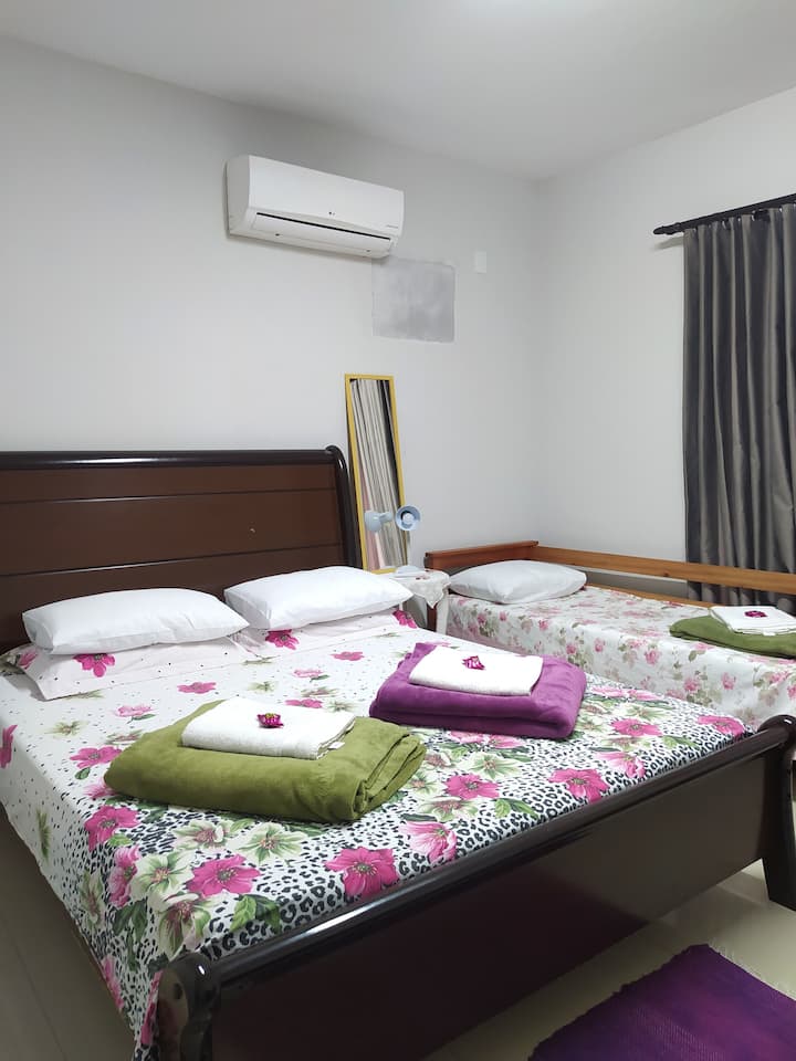 Suíte Ampla E Confortável Com Acesso Independente - Blumenau