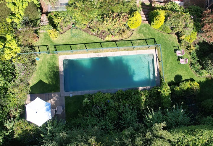 Casa Doble Con Gran Piscina. Vista Al Mar. Familia - Santo Domingo, Chile