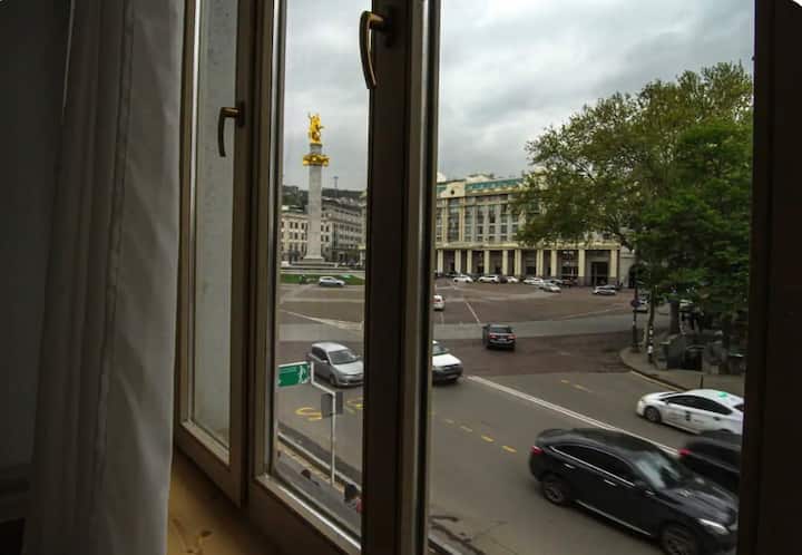 "City Chic: 3br, 3bath Htl In Tbilisi!"
Lb Square - Tbilisi