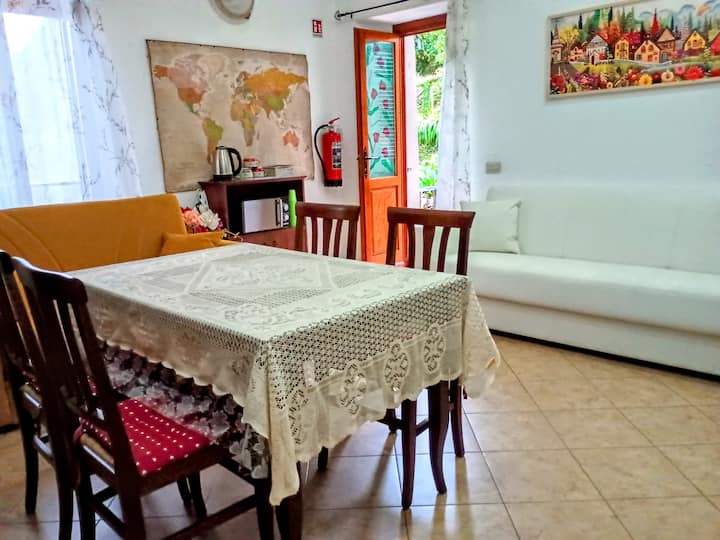 Stanza Levanto, "La Casa Di Lorena" - Levanto