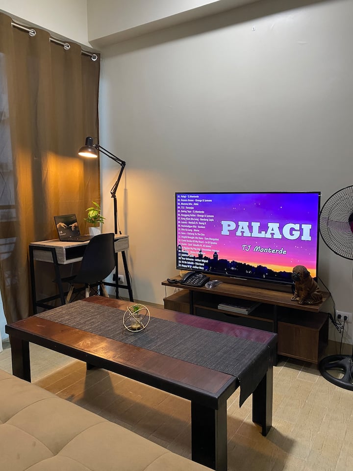 Megaworld Executive Studio - Free Wifi/netflix! - Iloilo City