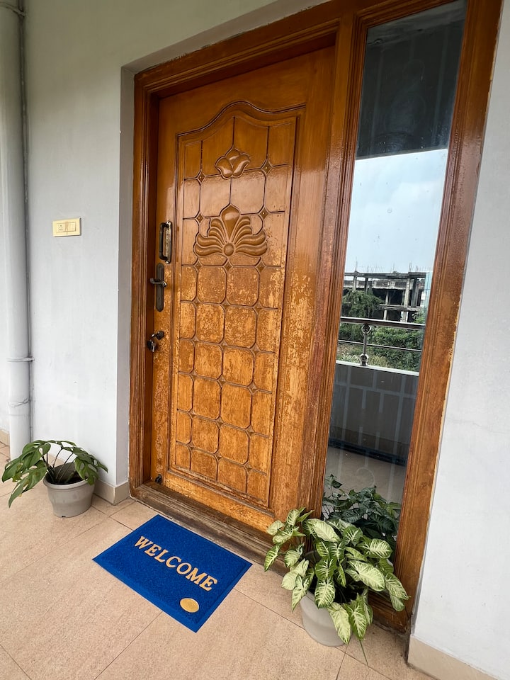 Cozy 2 Bhk Apartment Located 100 M From Main Road. - Coimbatore