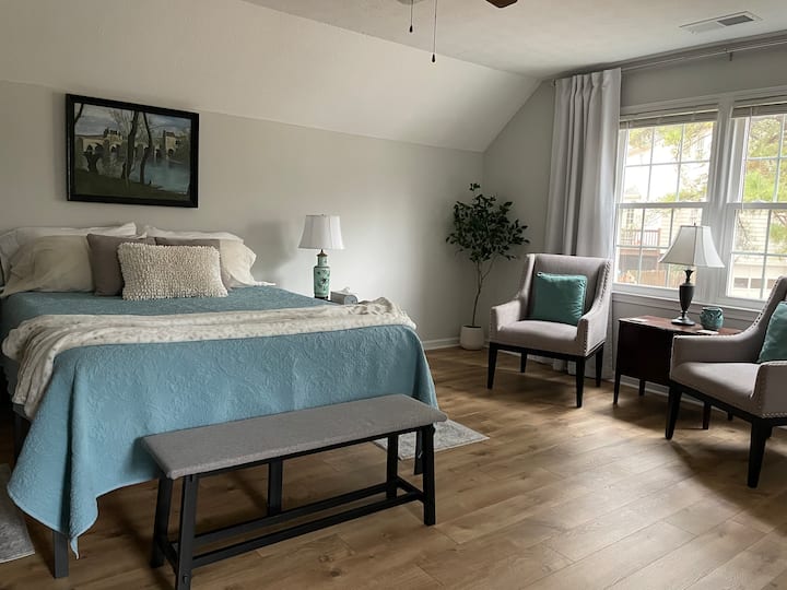 Southern Hospitality In Suwanee; 2 Bdrms; 1 Bath - Suwanee, GA