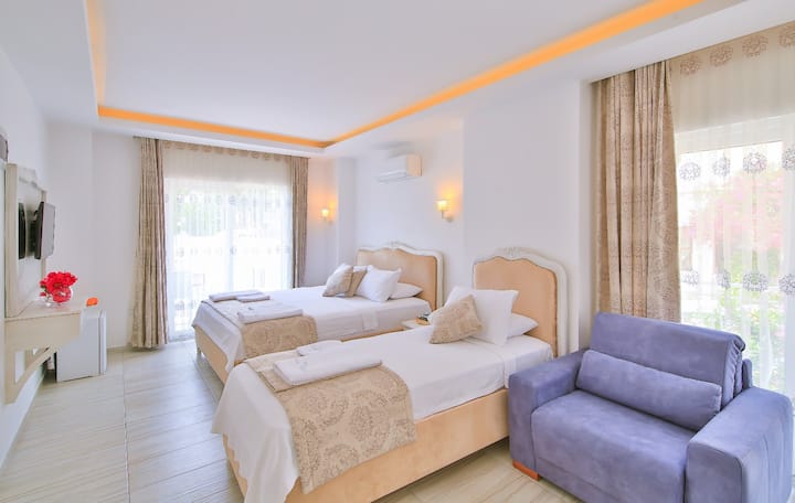 Delüx 3 Kişilik Oda Linda Beach - Kaş