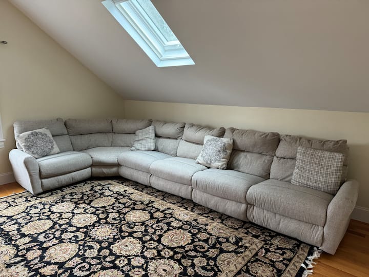 Private Apt, Living & Bedroom With Tv N Full Bath - Concord, MA