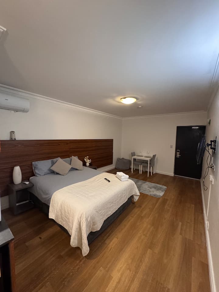 Cosy Studio Apartment - Surry Hills