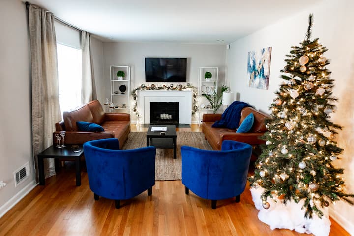 Holiday Magic In Cville! - Charlottesville, VA