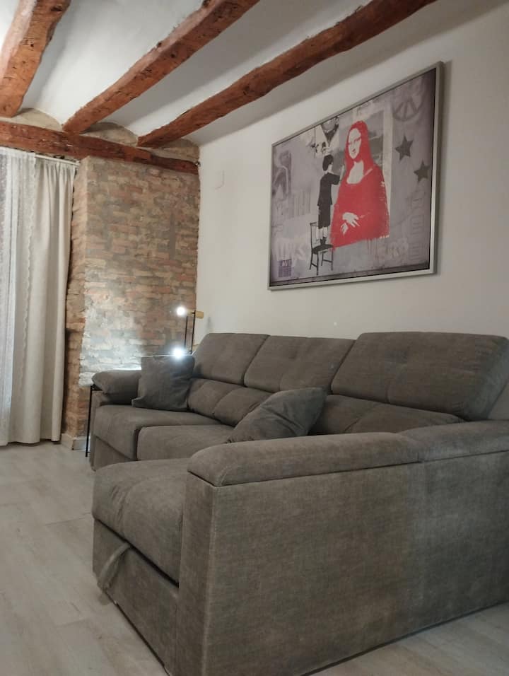 San Cayetano
Vu-za-18-041 - Palacio de la Aljafería