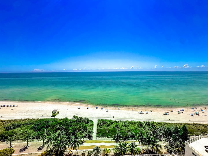 Seaside Stay – Balcony & Ocean View - Miami Beach