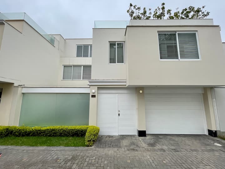 Perfect House For Friends And Family In San Isidro - Perú