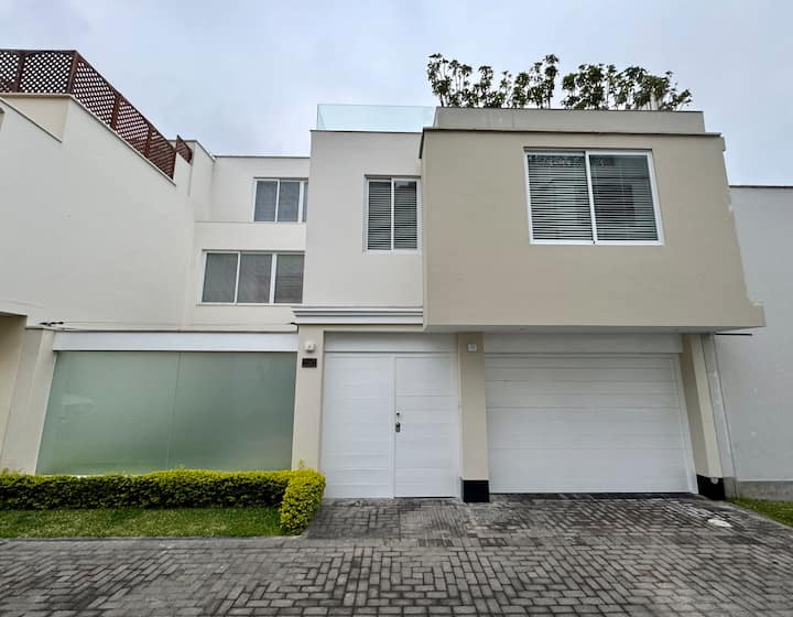 Perfect House For Friends And Family In San Isidro - Perú
