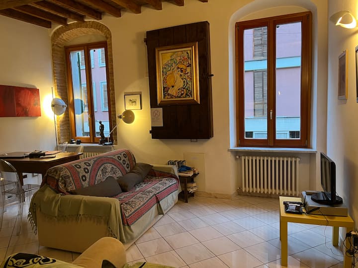Cozy Design Flat In The Centre - Parma