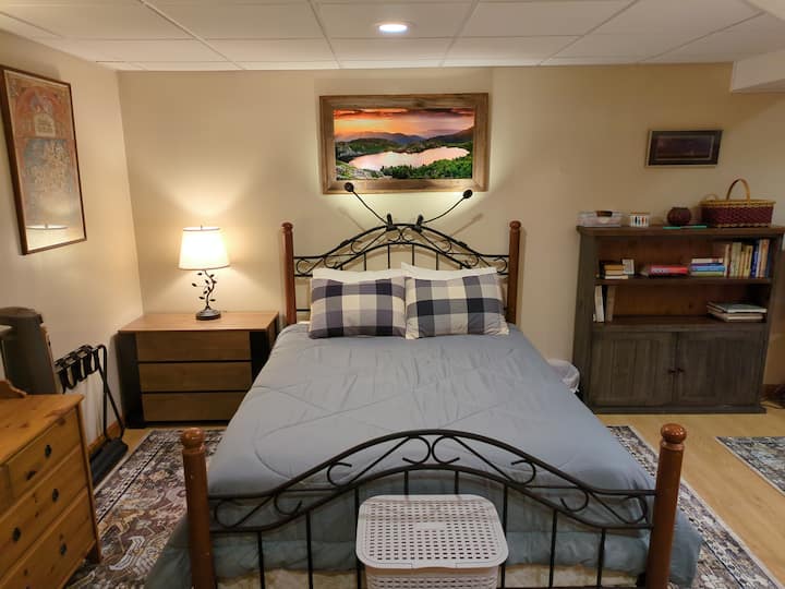 Welcome! Private White Mountains Studio Apartment - Bethlehem, NH