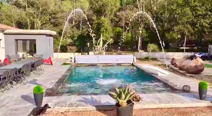 Appart Maison De 110 M* Pour 6 à 10 Personnes. - Le Pradet