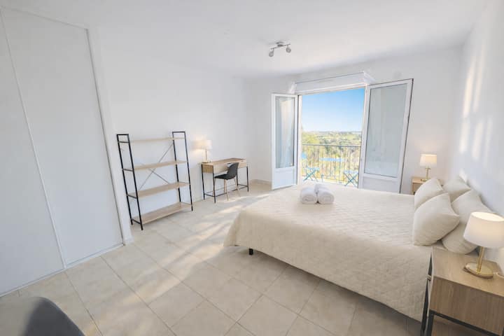 Studio Avec Terrasse Et Parking à Corté (N°9) - Corte