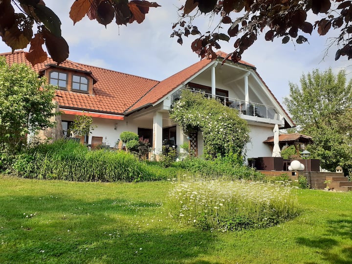 Großzügige Ferienwohnung Bad Zwesten Ederseeregion - Bad Wildungen