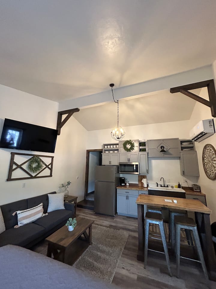 Salt Shaker Studio At Lava Campground - Lava Hot Springs, ID