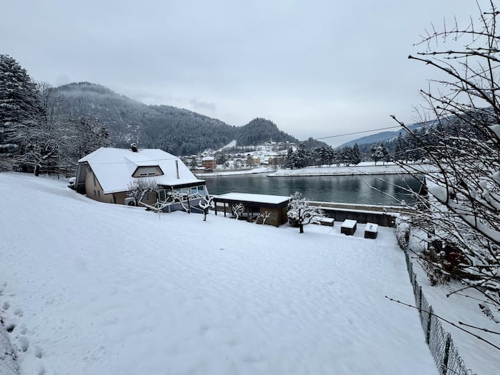 Scenic Slovenian Getaway Home In Heart Of Town - Eslovênia