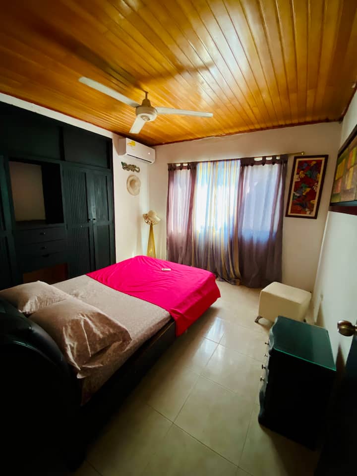 Apartamento Cerca Al Mar En El Rodadero - Santa Marta