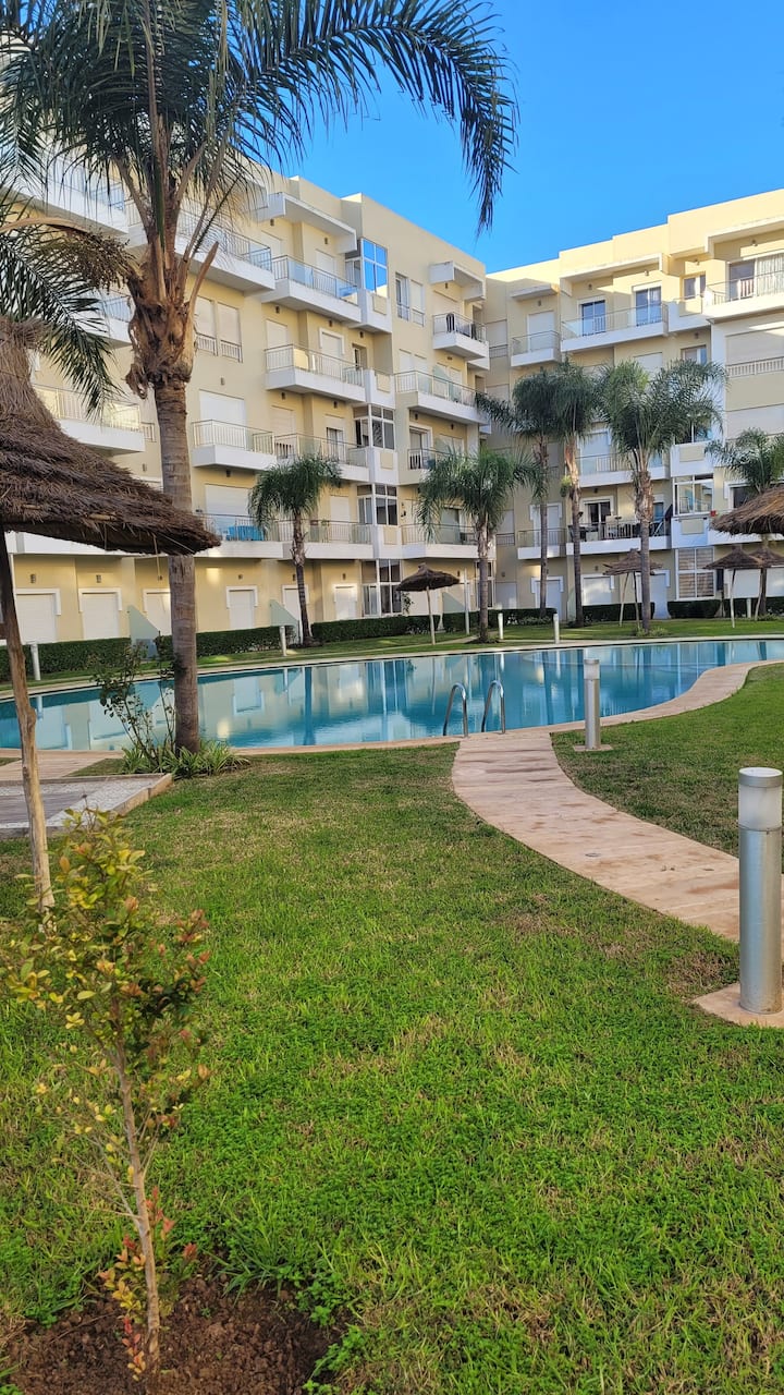 Appartement Moderne Avec Piscine & Plage à 10 Mn. - Bouznika