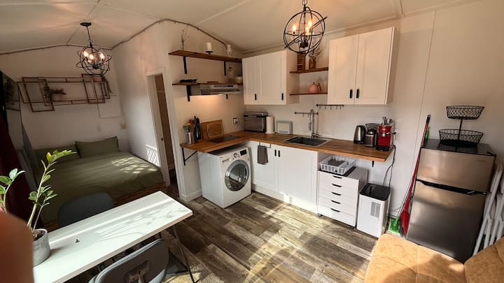 Detached Guest Suite With Private Entrance + Patio - Chilliwack