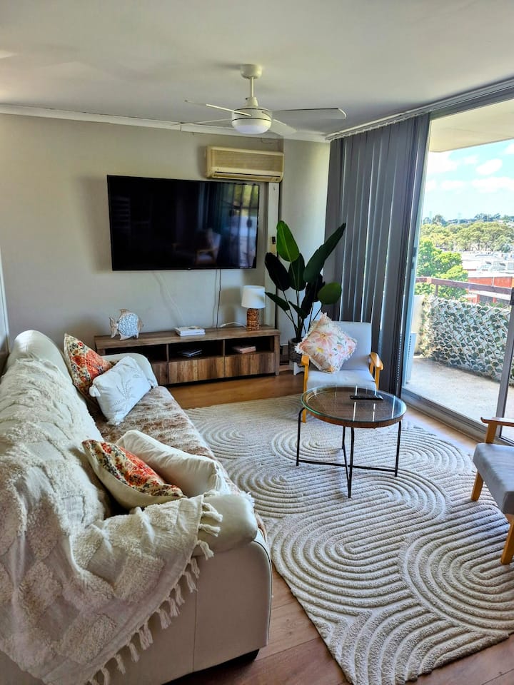 Spacious Apartment Oasis - Strathfield