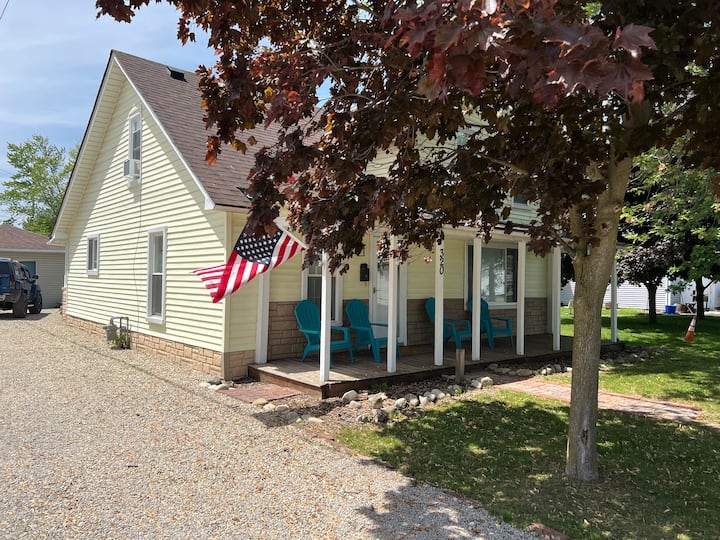 4 Bedroom Lake Erie Vacation, Boat Parking, Beach! - Port Clinton, OH