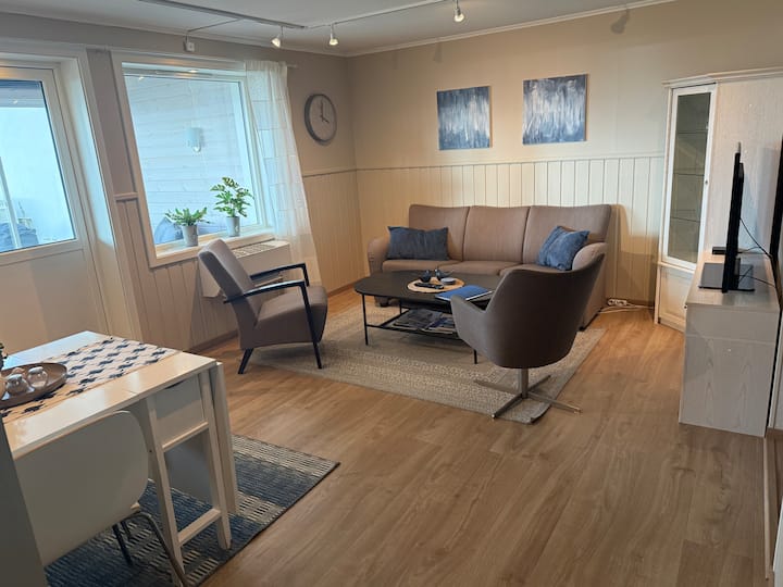 Superhost | Central Apt · Glass Balcony, Parking - Tromsø
