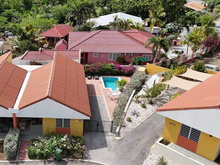 Easthill Resort - 2br Apartment With Private Pool - Curaçao
