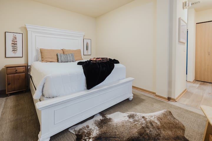 Easy Stay #10 - Omaha, NE