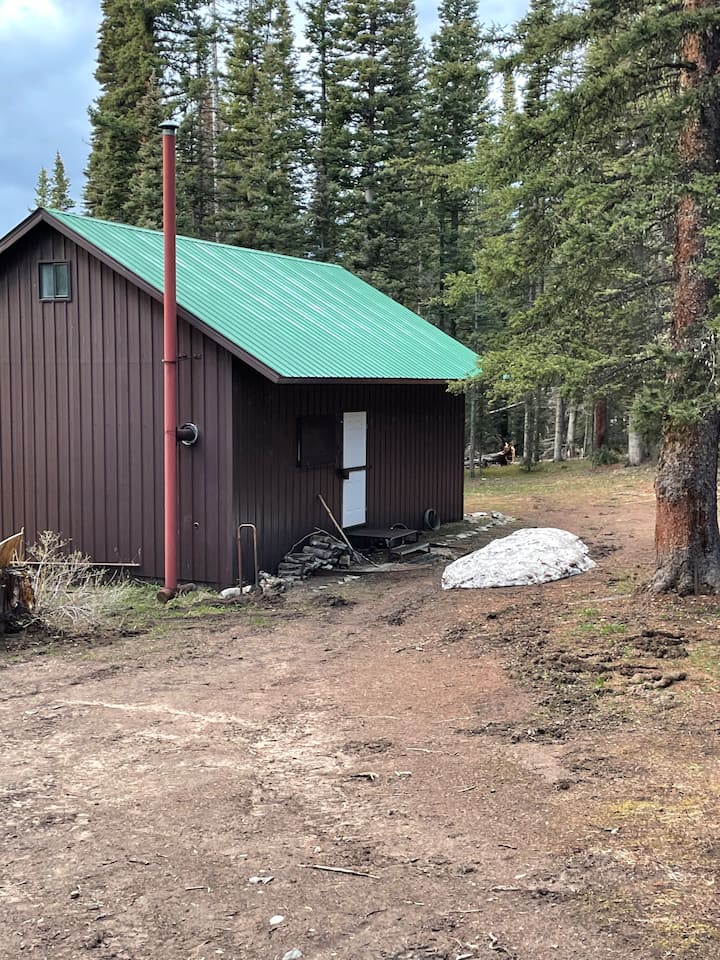 Flat Top Mountain Hunting Cabin - 波多黎各