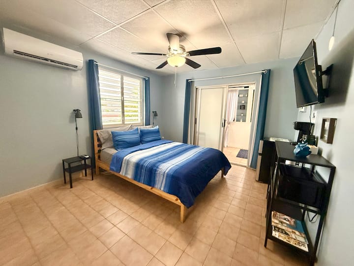 Private Guest Room With En-suite & Dining Area - Guaynabo