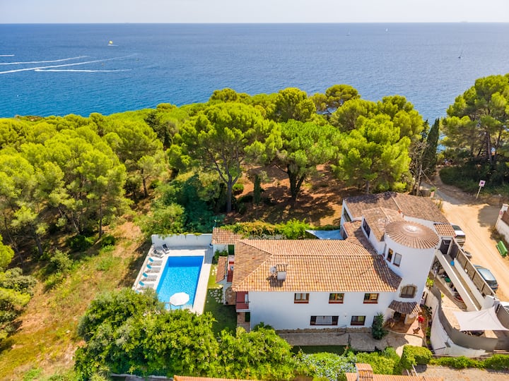 Suite Con Vistas Y Servicios Privados Tipo Hotel - Lloret de Mar