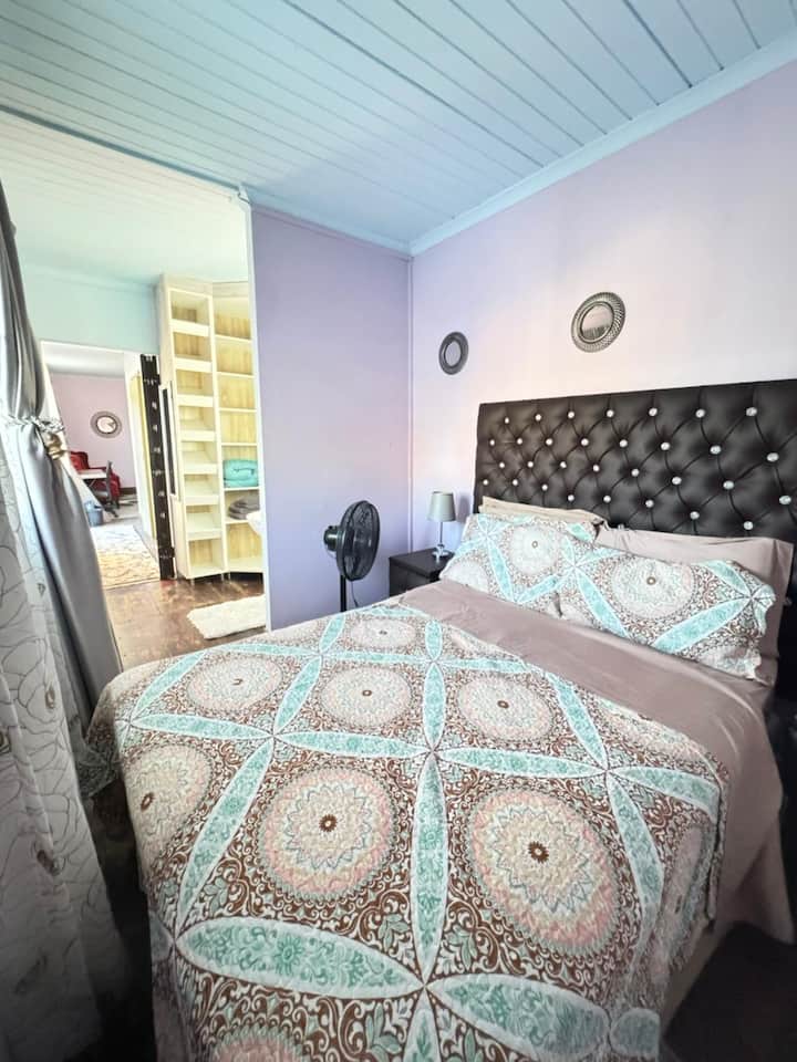 Self-contained Country Cottage. - Midrand