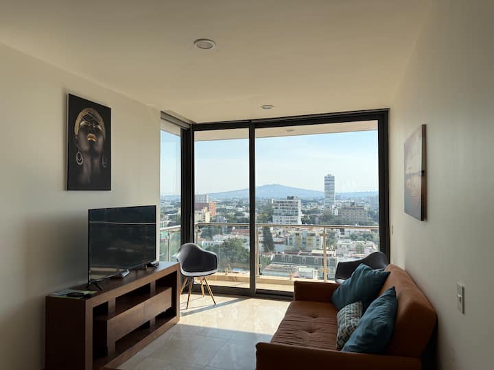 Estancia Doble Con Balcón A Pasos De La Minerva - Guadalajara, Mexico