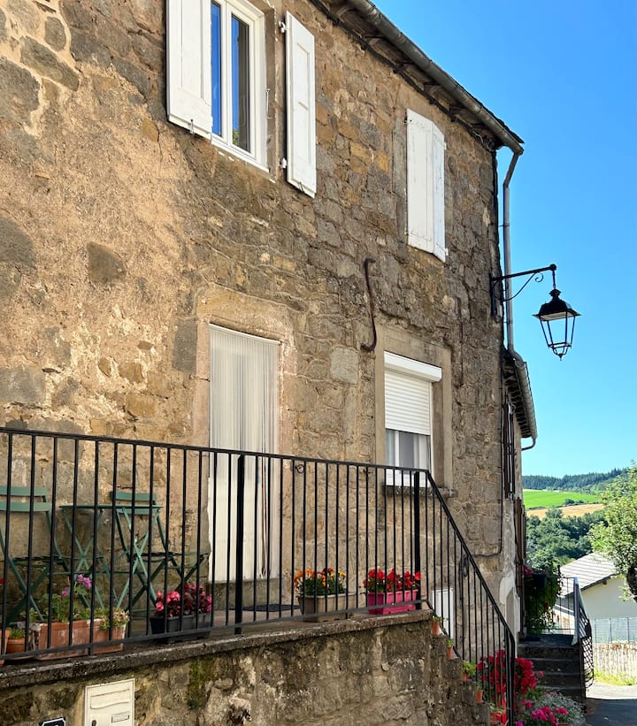 Maison De Village Très Chaleureuse - Aveyron