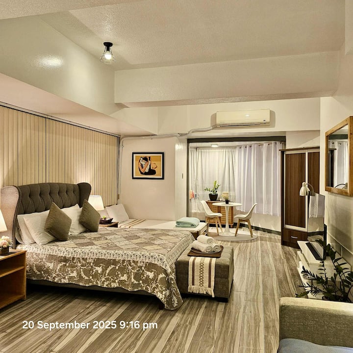 Chelsea Place Condo Near Ghmall & Club Filipino - Quezon City