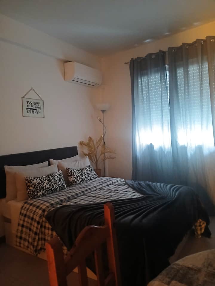 Hermoso Estudio En Chueca 3 Personas. - Madrid