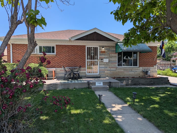 Comfortable And Quiet Family Neighborhood 420 Friendly - Denver, CO
